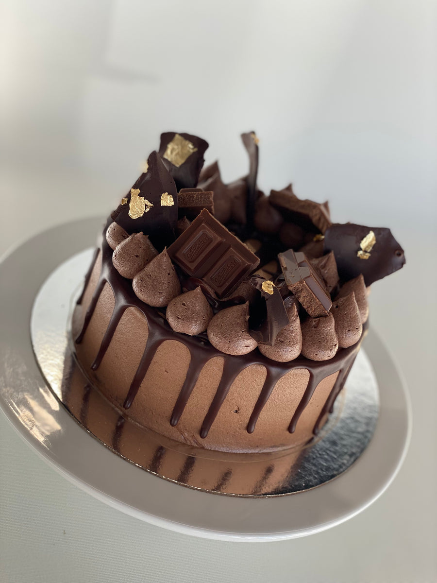 Banana Chocolate Chunk Cake – Fale De Keke